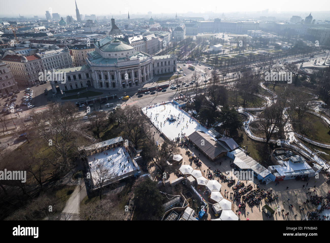 Rathaus Wien, Town Hall Vienna, Eistraum, Ice Ring Stock Photo - Alamy