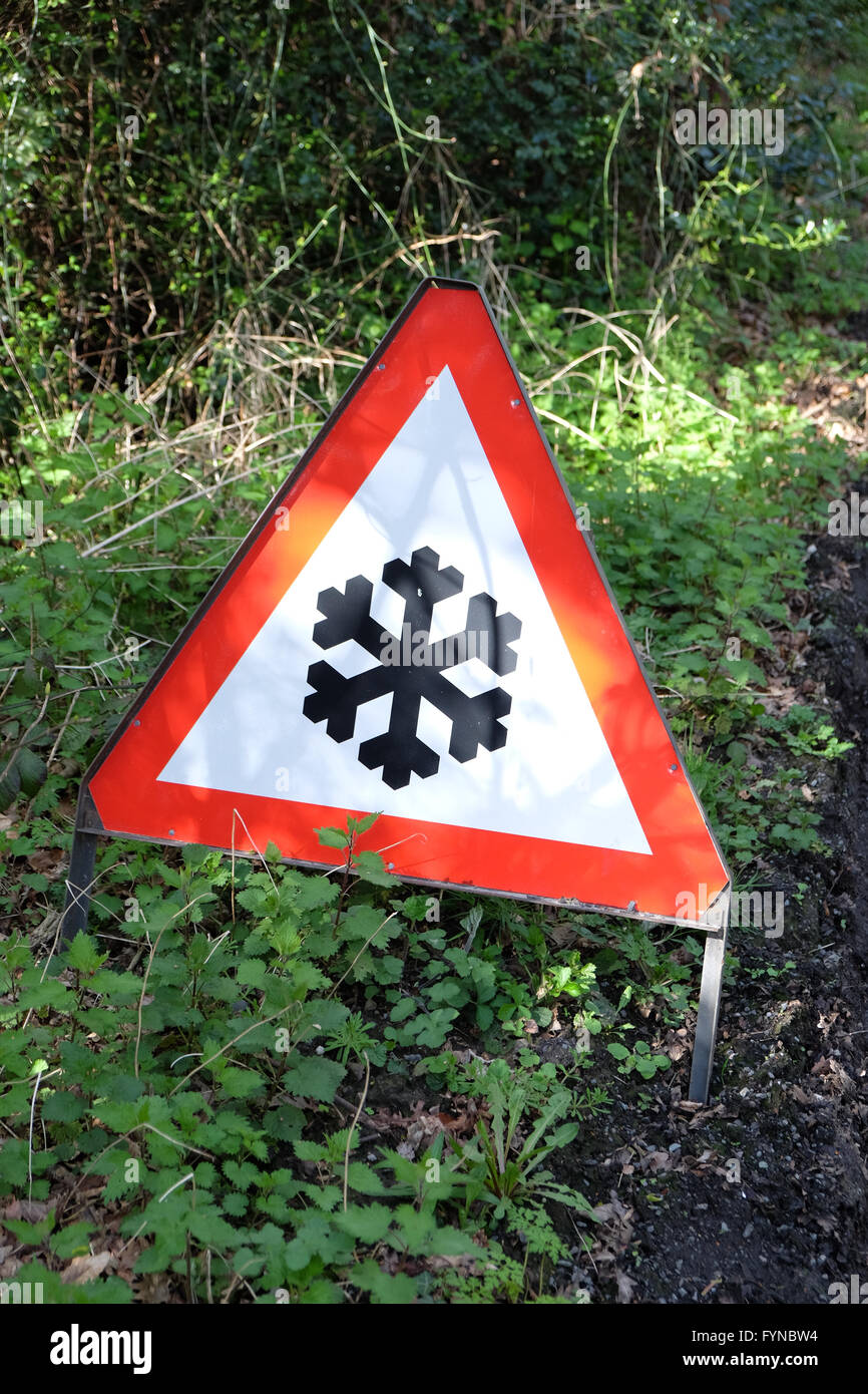 Warning signs hazard hi-res stock photography and images - Alamy