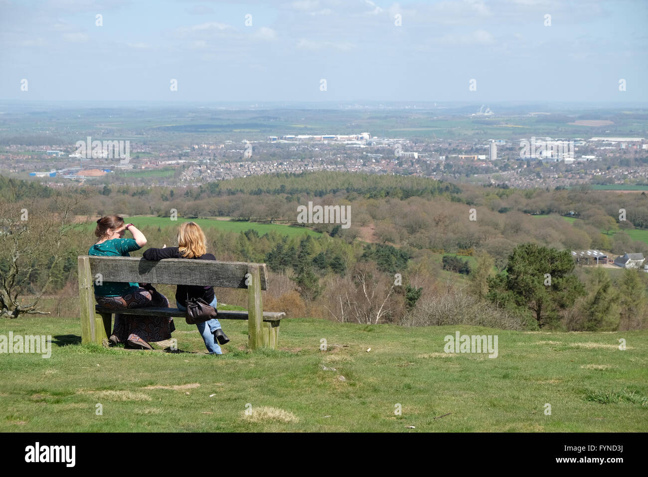 people enjoying the view from beacon hill in leicestershire Stock Photo ...