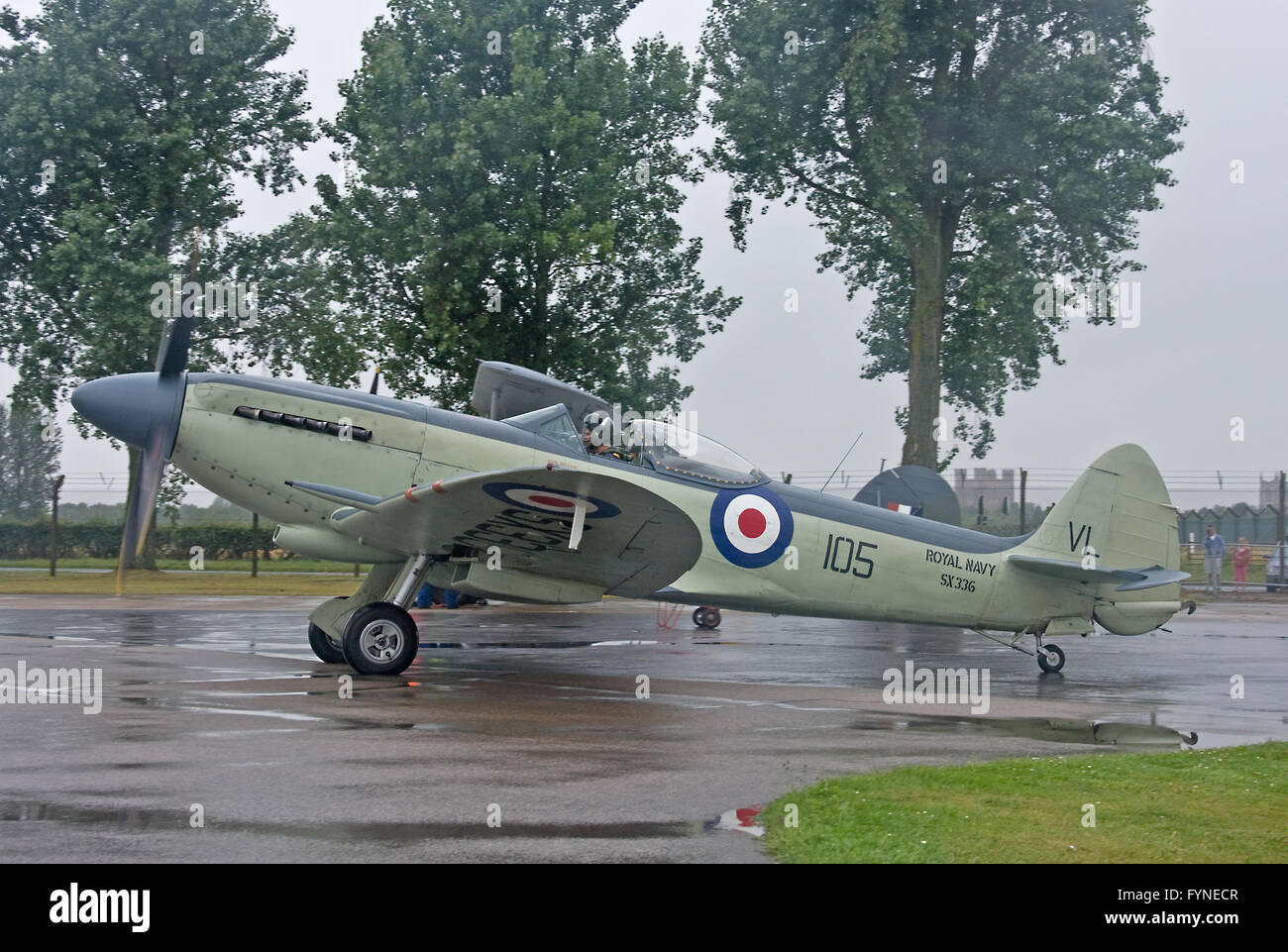 Supermarine Seafire SX336 Royal Navy Historic Flight fighter warbird ...