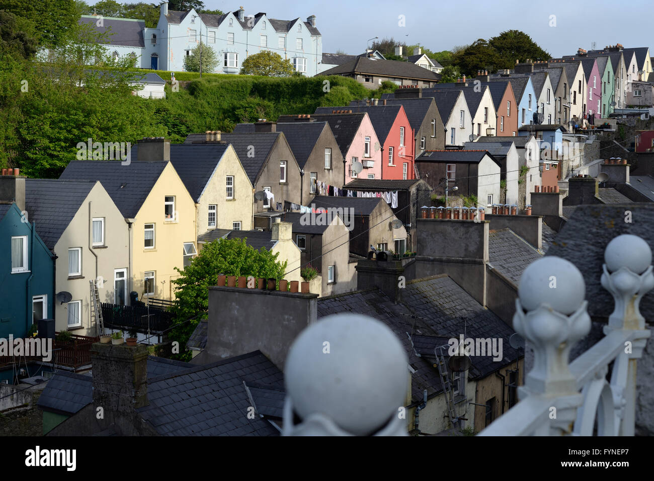 Row houses in cobh hi-res stock photography and images - Alamy