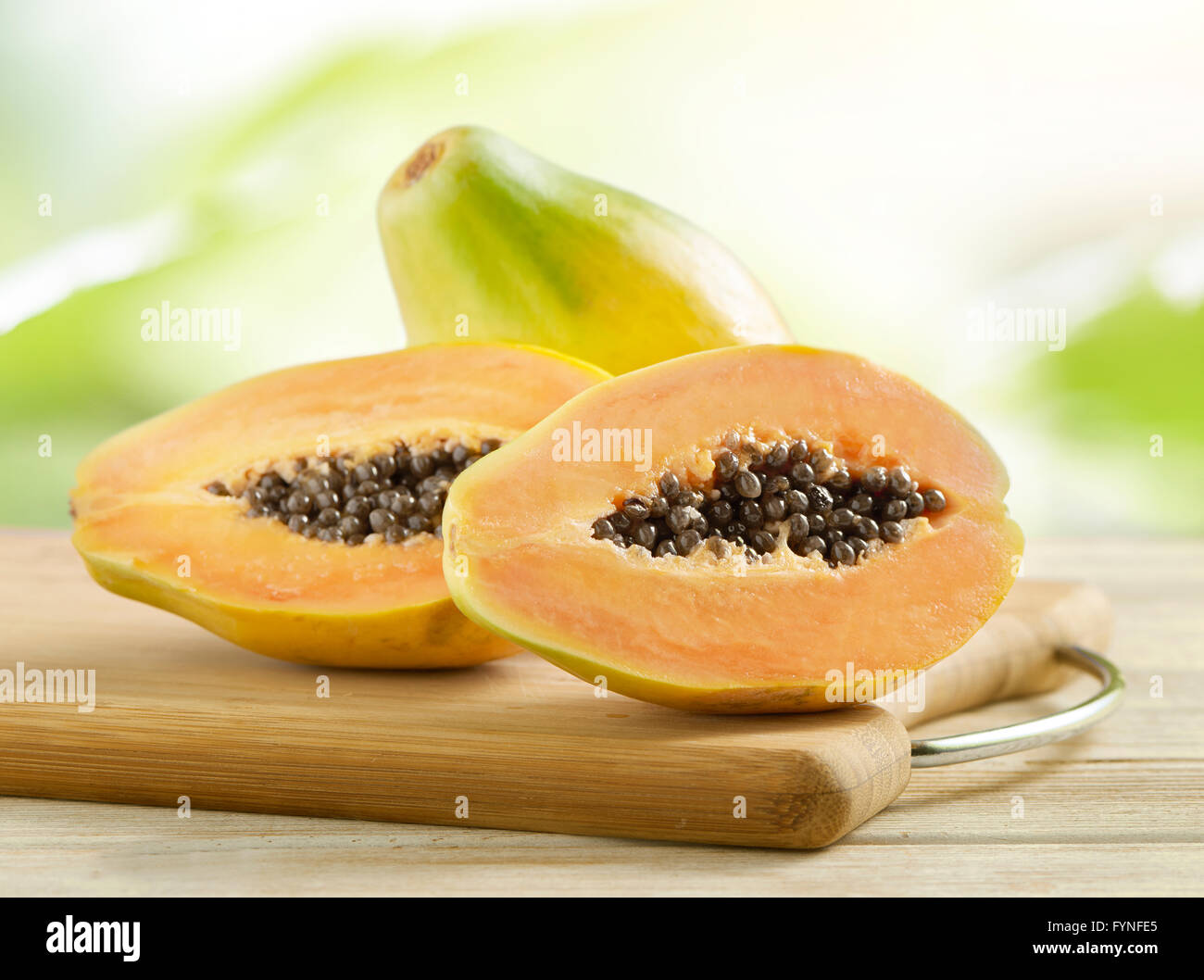 Fruit half halved papayas hi-res stock photography and images - Alamy