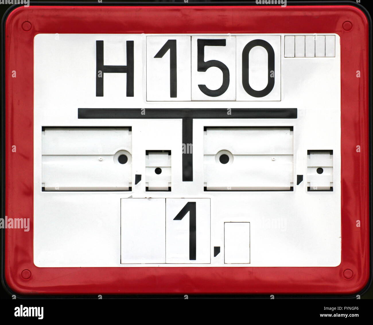 Fire hydrant sign in Germany. The top number tells the diameter of the ...