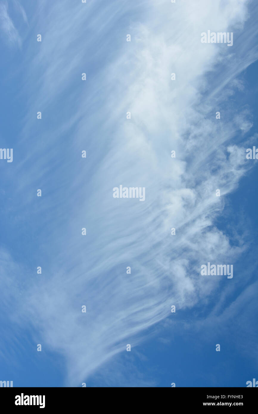 Windy sky hi-res stock photography and images - Alamy