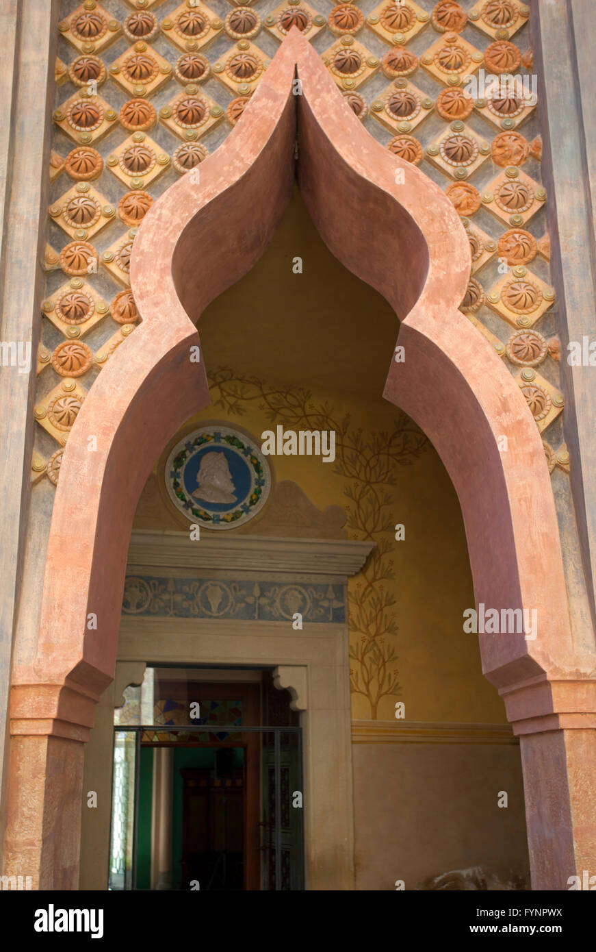 Arabesque Moorish style arch in the Rocchetta Mattei castle fortress ...