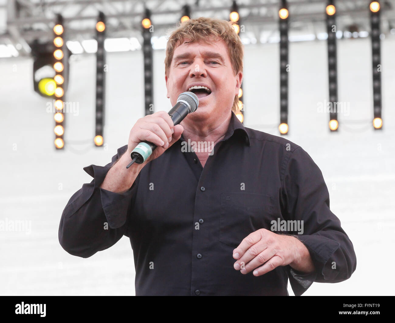 Singer Frank Schoebel Stock Photo - Alamy