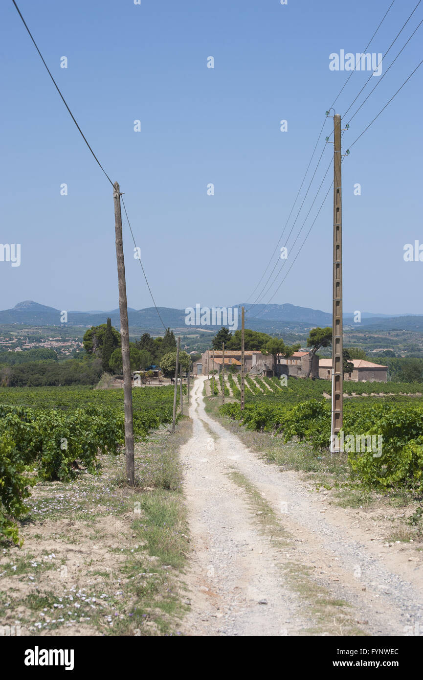 Land road hi-res stock photography and images - Alamy