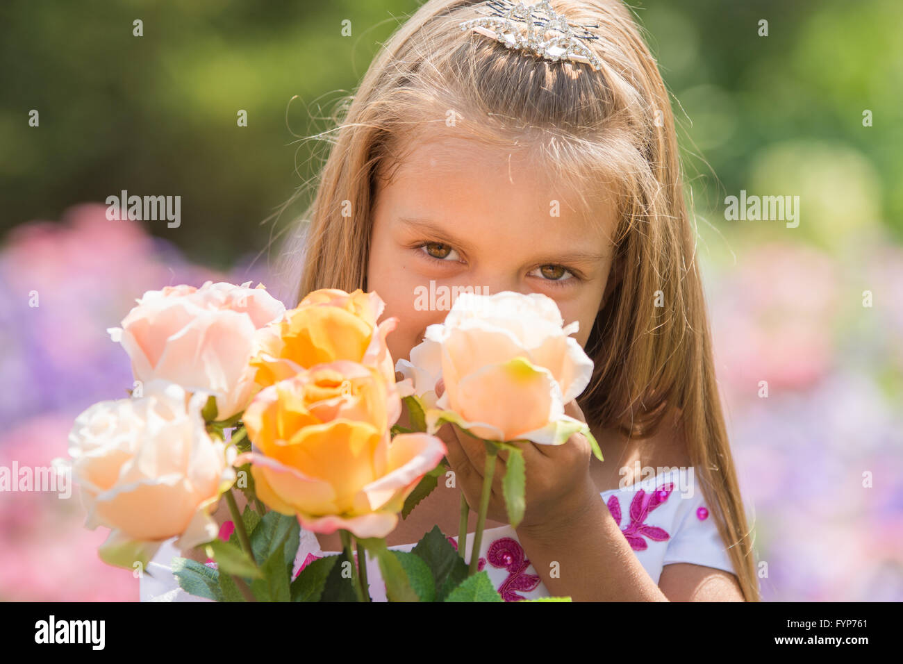 Beauty queen with roses hi-res stock photography and images - Alamy