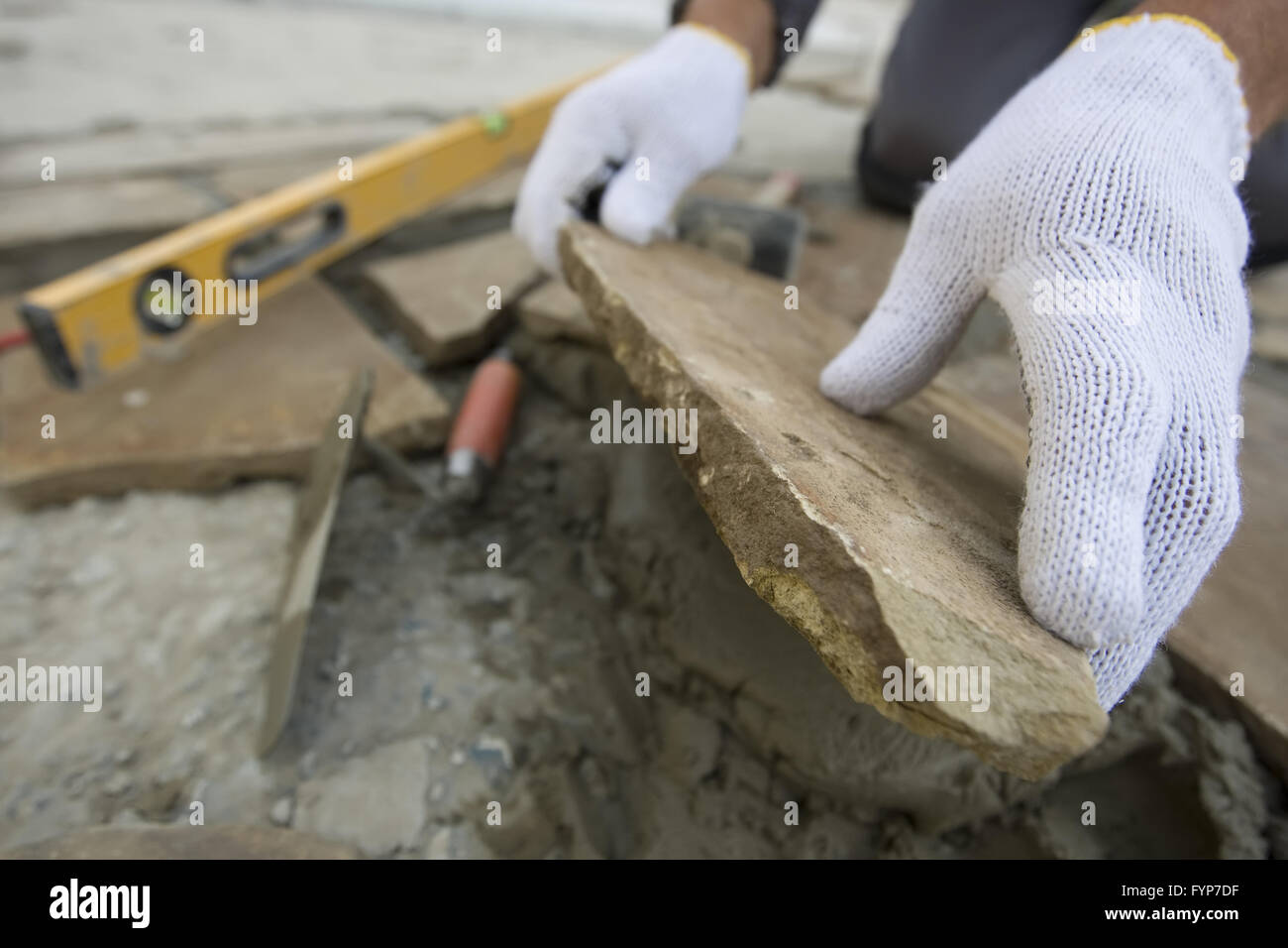 One bricklayer hi-res stock photography and images - Alamy
