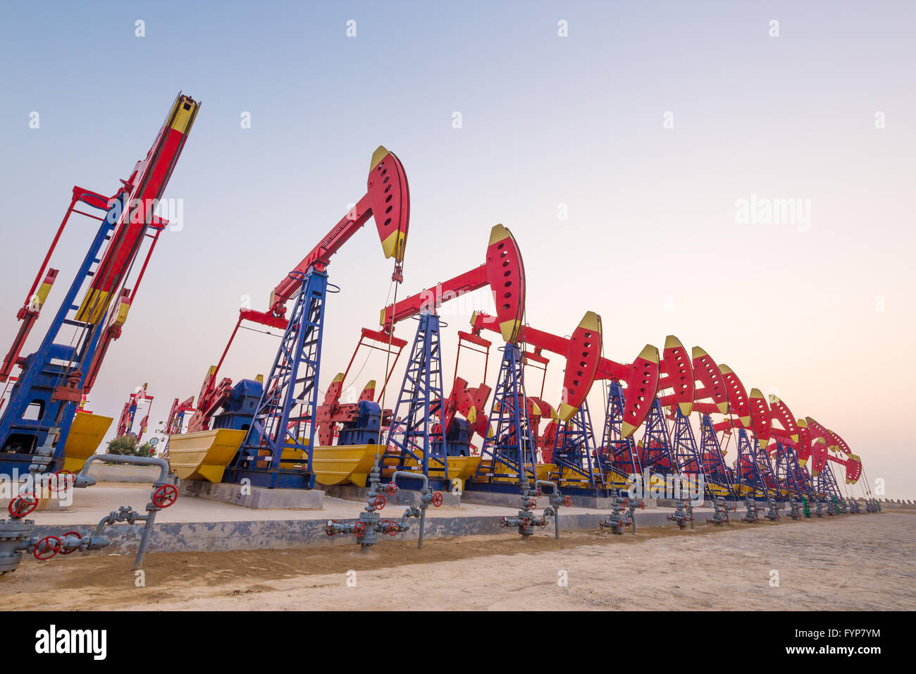 Pumps oil field hi-res stock photography and images - Alamy