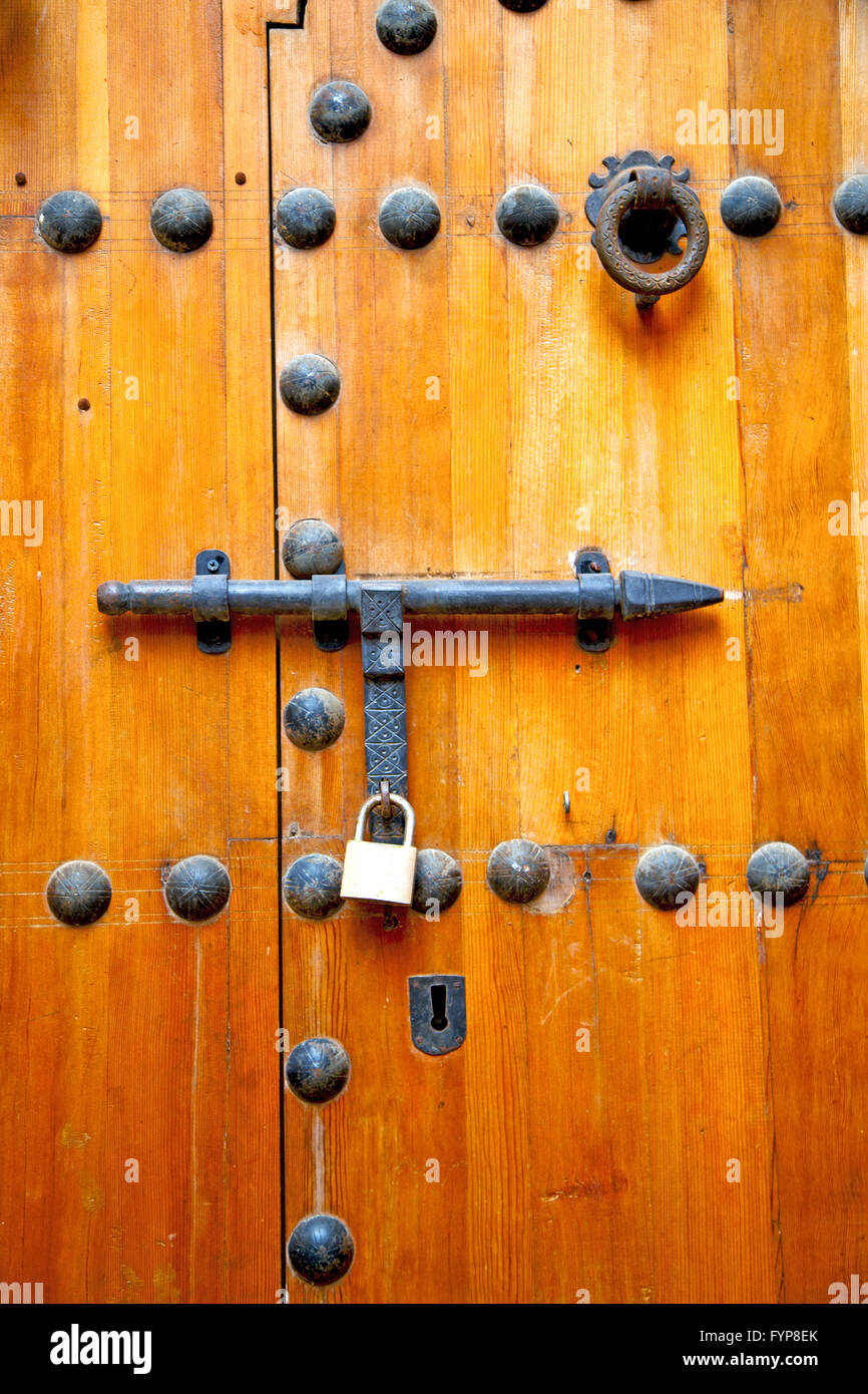 rusty brown morocco in africa safe padlock Stock Photo - Alamy