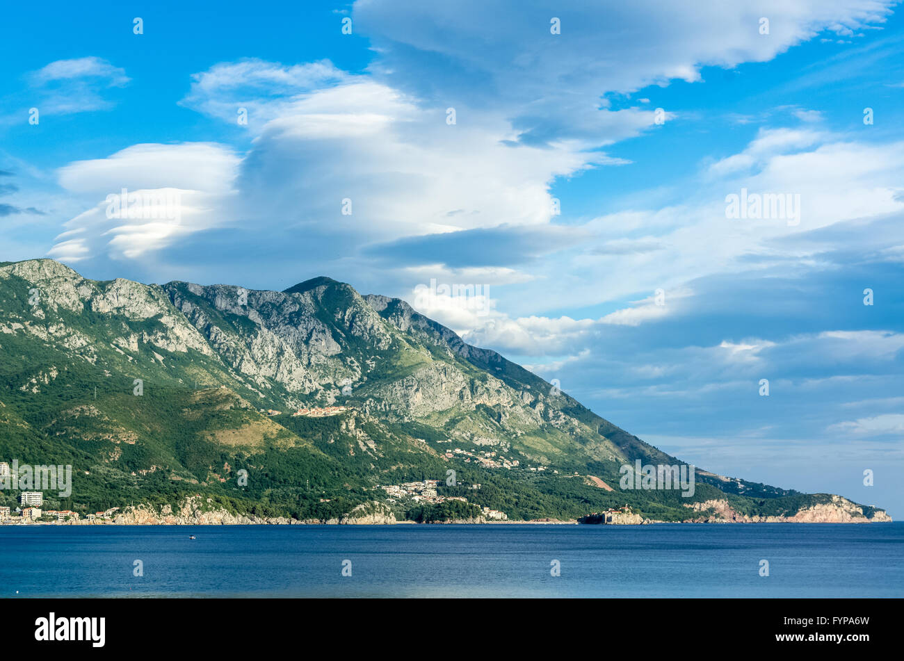 The sea view of the mountains hi-res stock photography and images - Alamy
