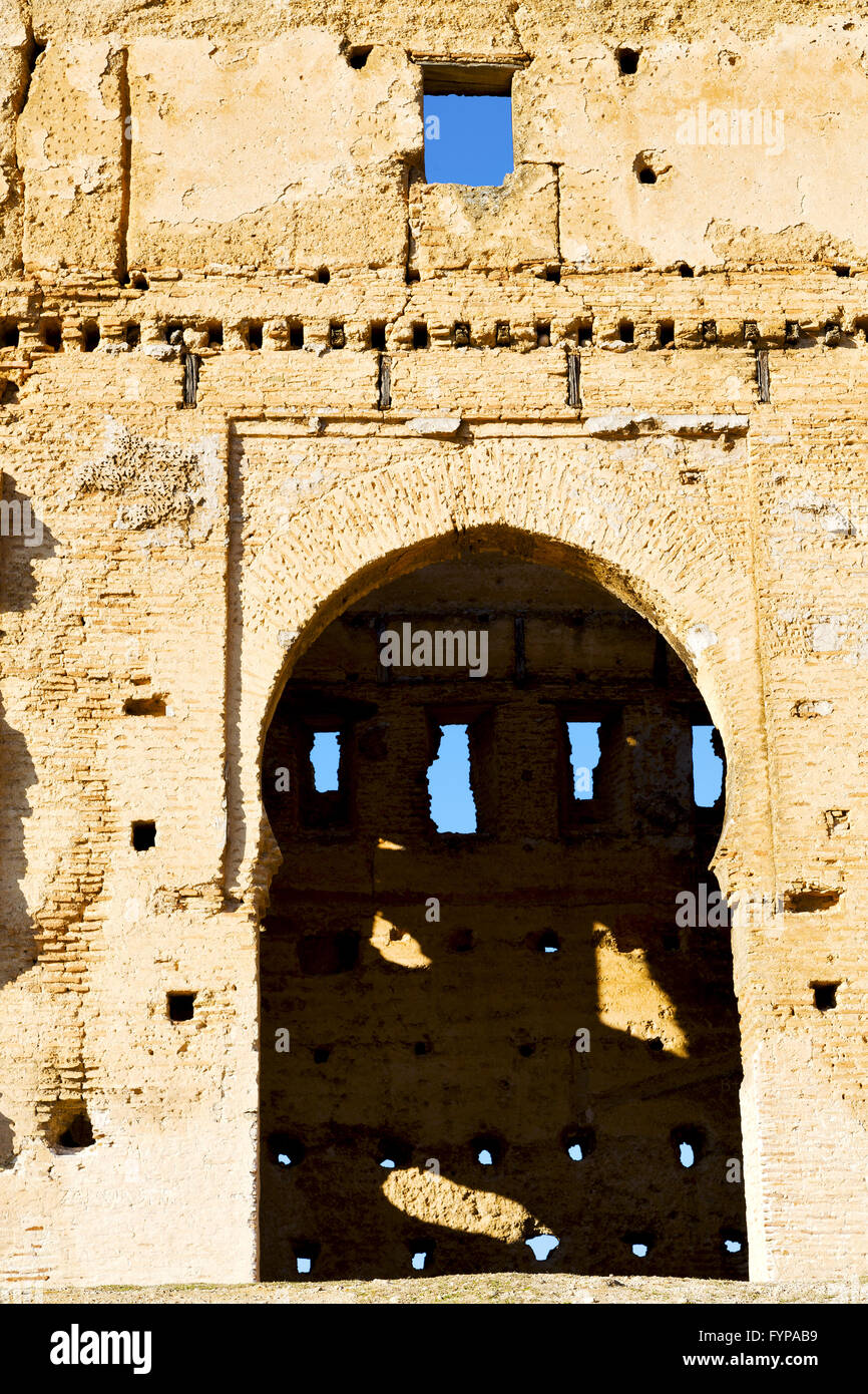 old ruin in brown construction africa Stock Photo - Alamy