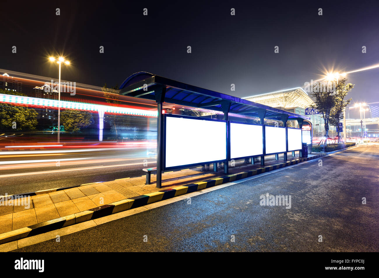 Bus Station Night Stock Photos & Bus Station Night Stock Images - Alamy