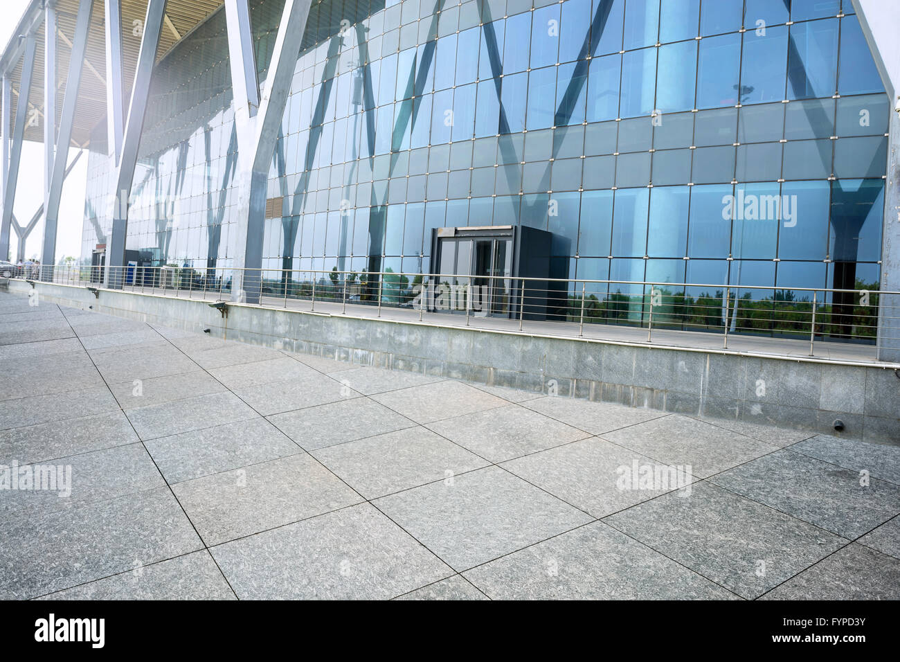 exterior view of a modern passenger hall Stock Photo - Alamy