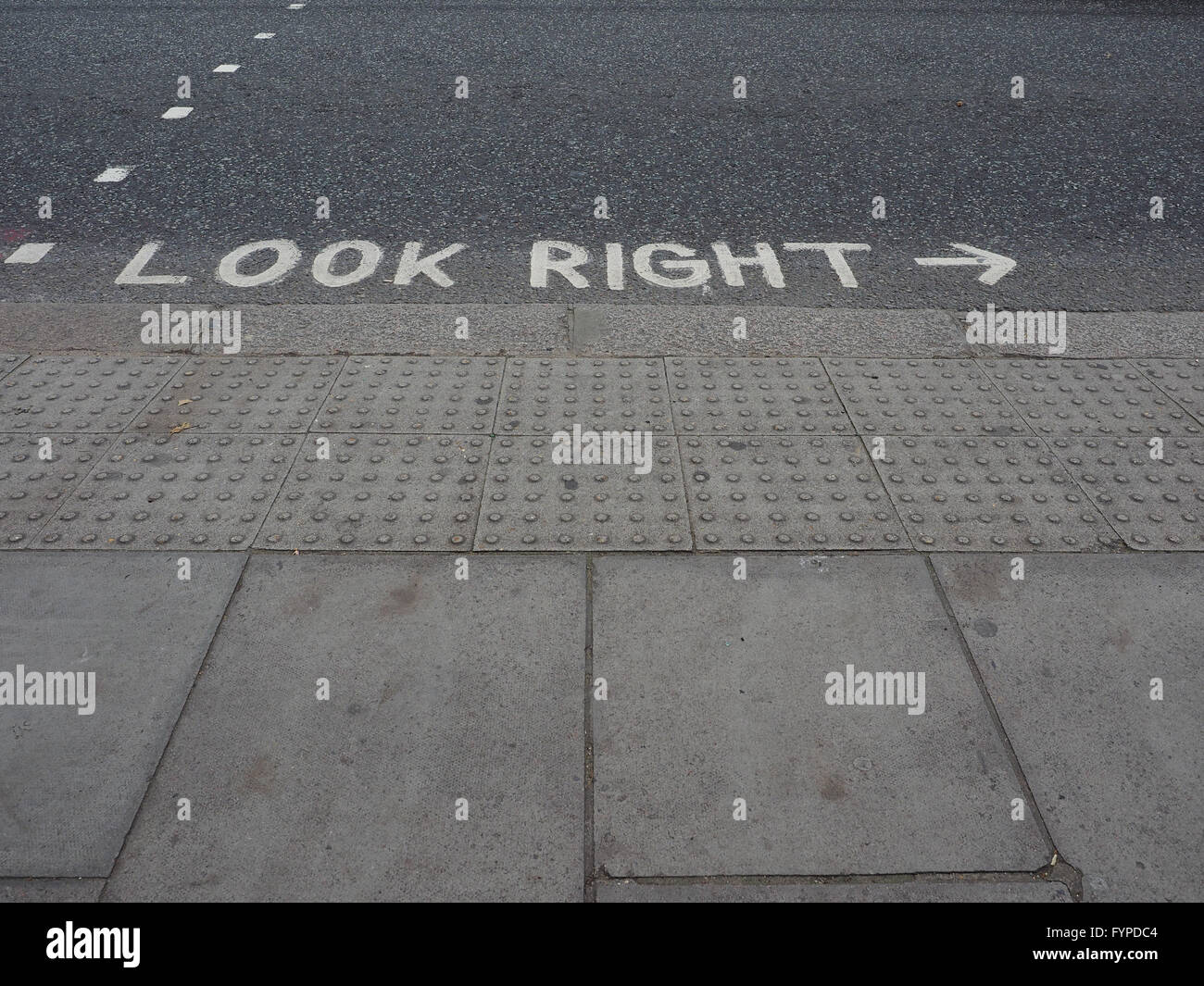 Look right sign Stock Photo - Alamy