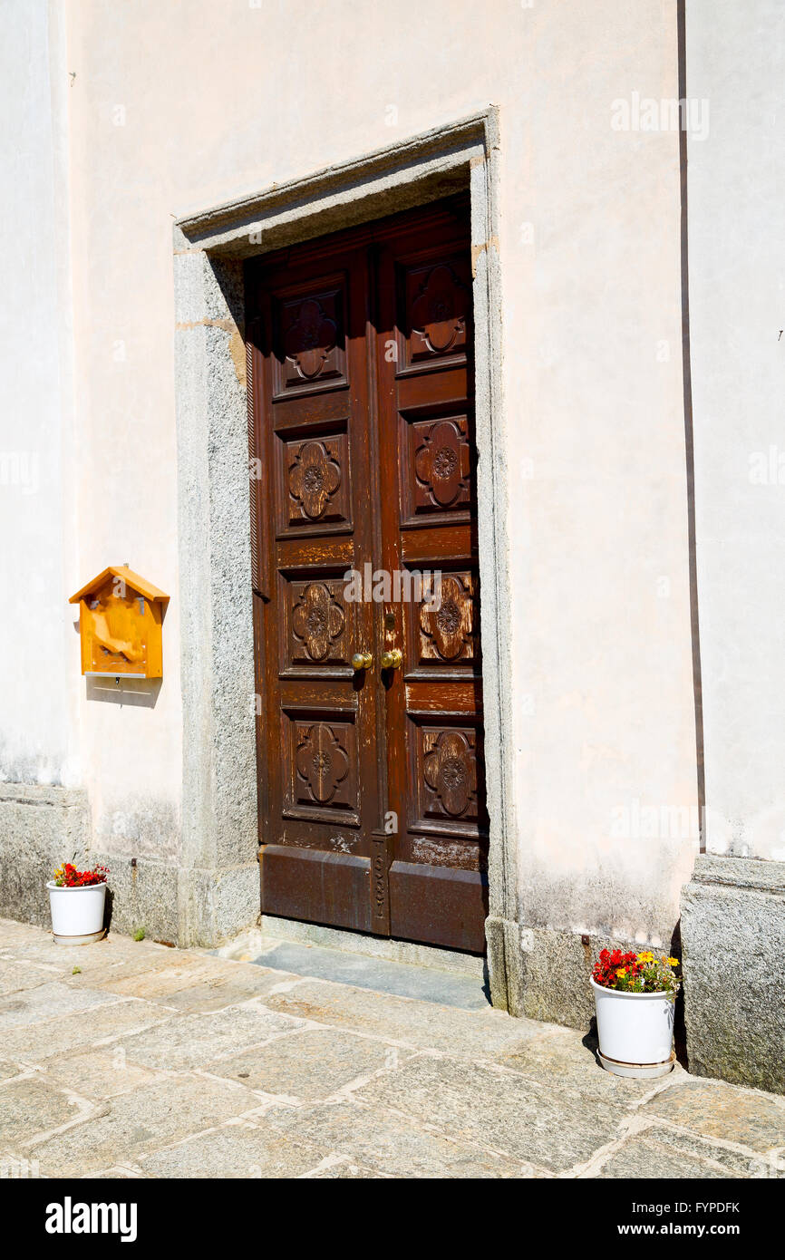 in italy land europe architecture and historical gate Stock Photo - Alamy