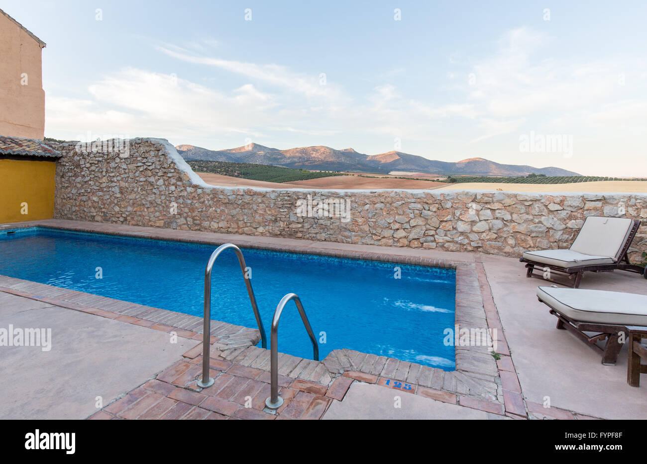 Enclosed courtyard hi-res stock photography and images - Alamy