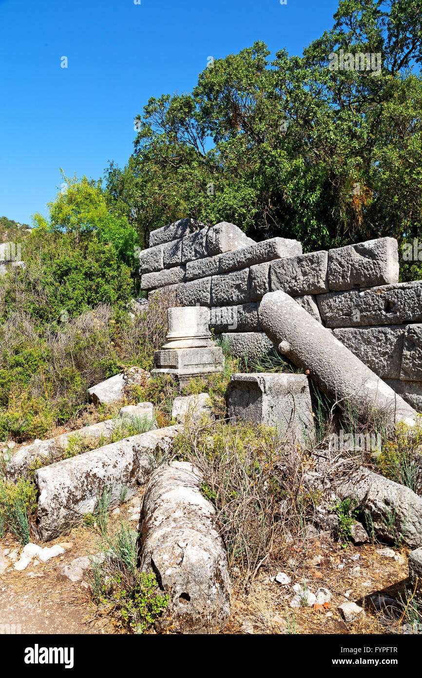 the old temple theatre termessos sky and ruins Stock Photo - Alamy