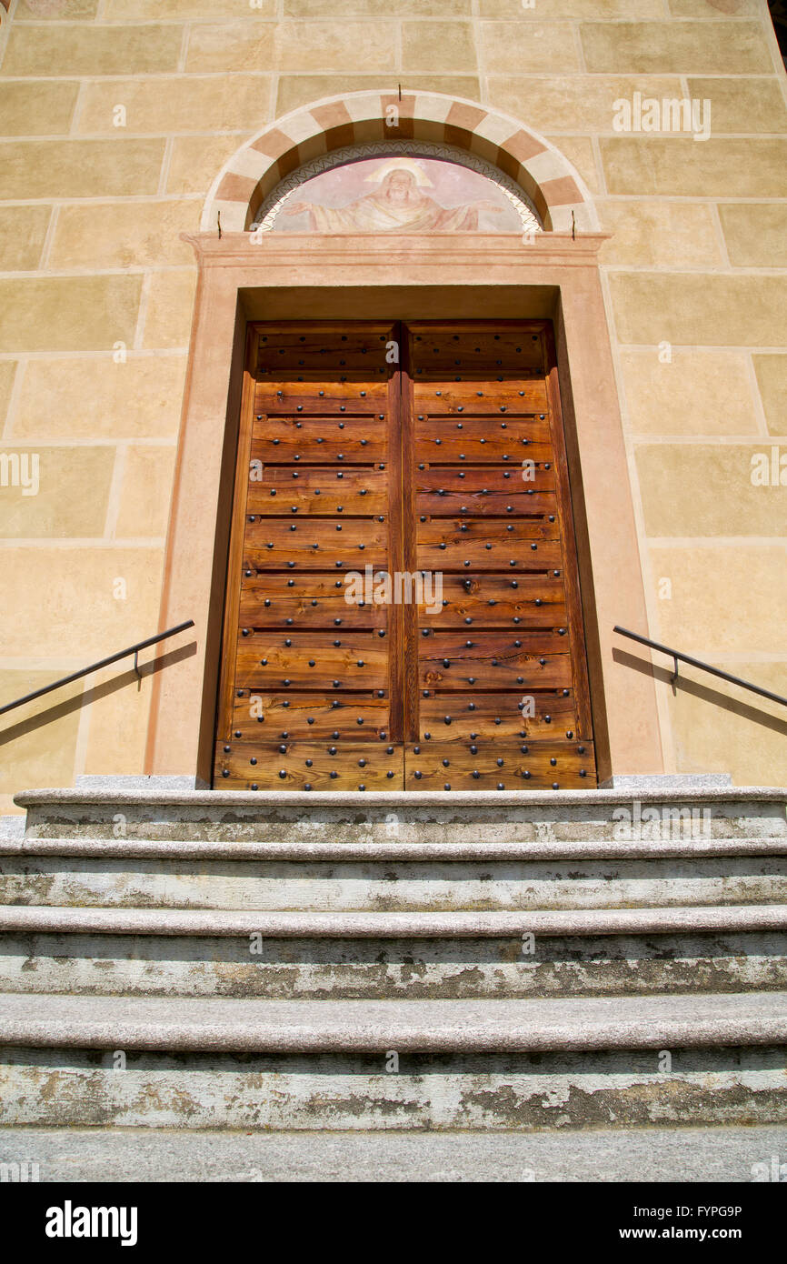 tradate italy church door entrance and mosaic Stock Photo - Alamy