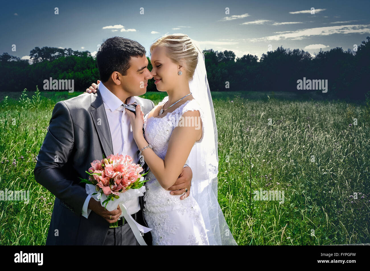 romantic wedding couple Stock Photo - Alamy