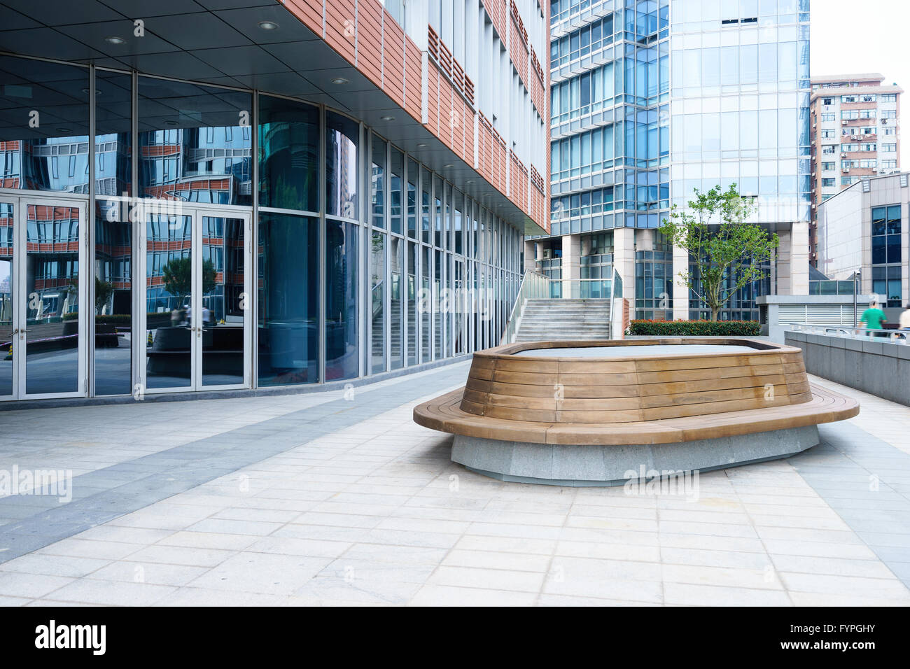 Exterior ground floor hi-res stock photography and images - Alamy