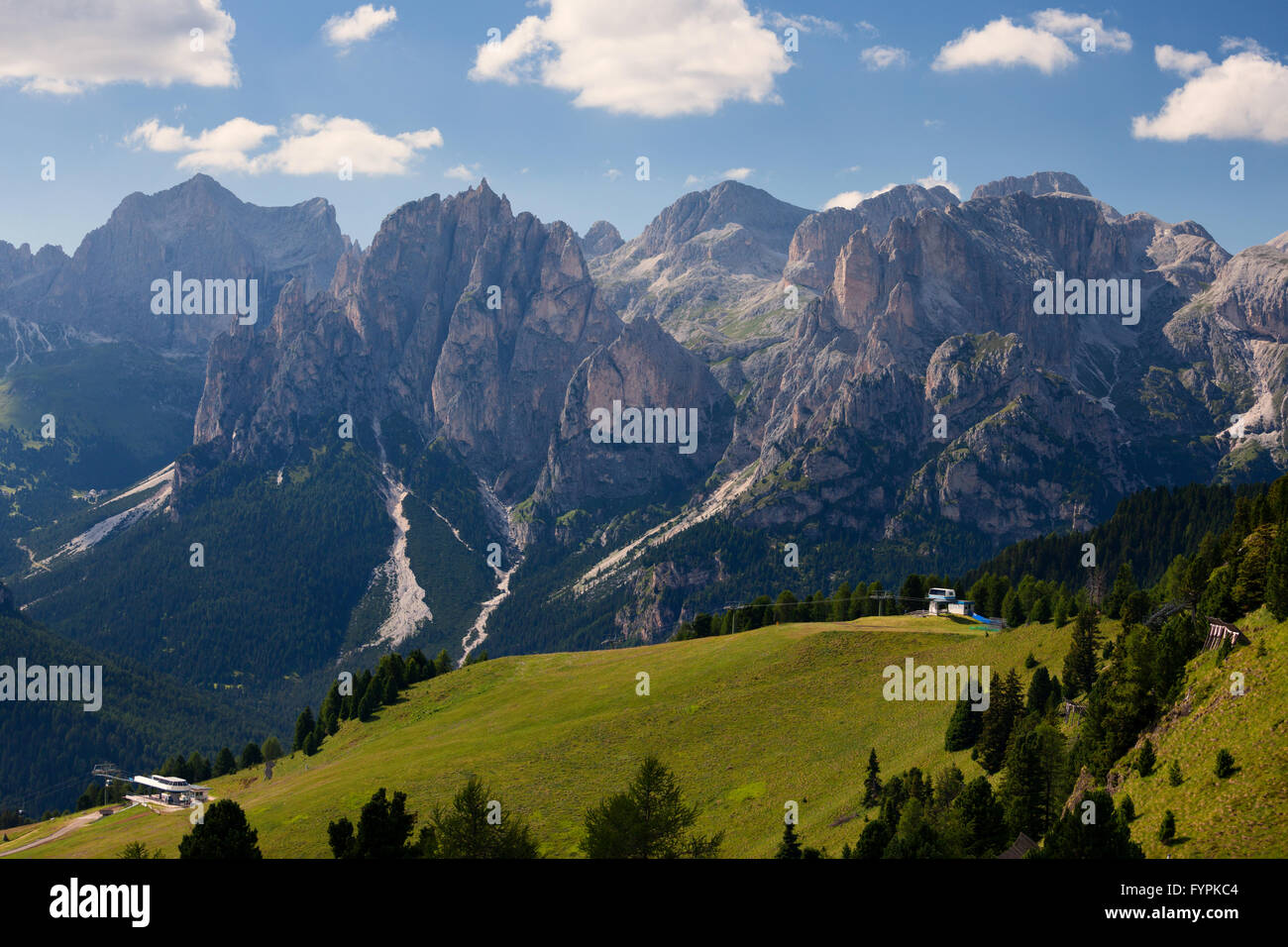 Alpine mountains hi-res stock photography and images - Alamy