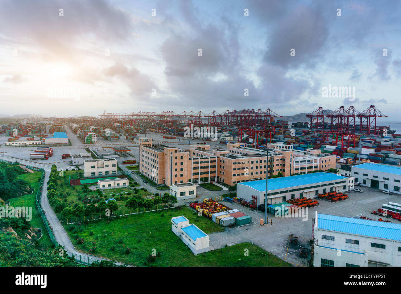 busy harbour with full loads of containers Stock Photo - Alamy