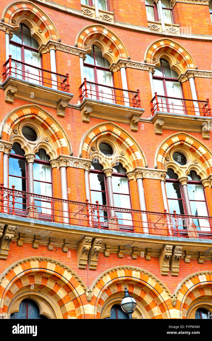 old architecture in london england window Stock Photo - Alamy
