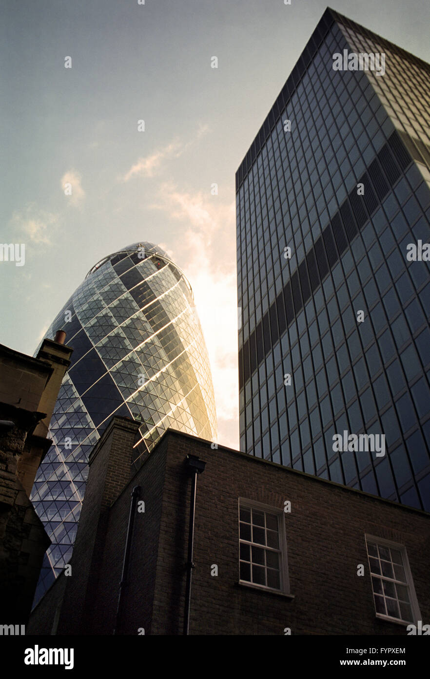 Courtyard Perspective Skyscraper High Resolution Stock Photography and ...