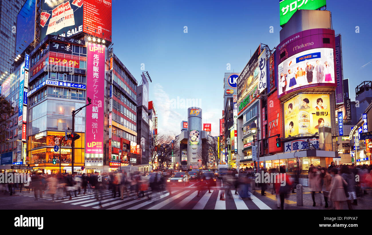 Busy Pedestrian Crossing High Resolution Stock Photography and Images ...