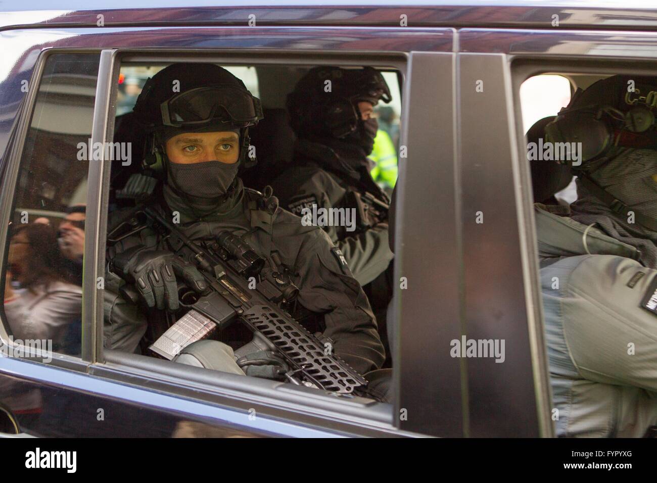 Ctsfo officers hi-res stock photography and images - Alamy