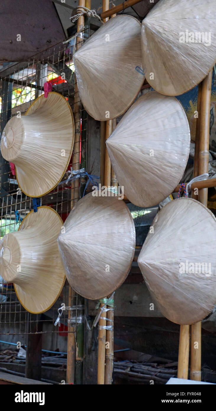 famous traditional Damnoen Saduak Floating Market in thailand Stock ...