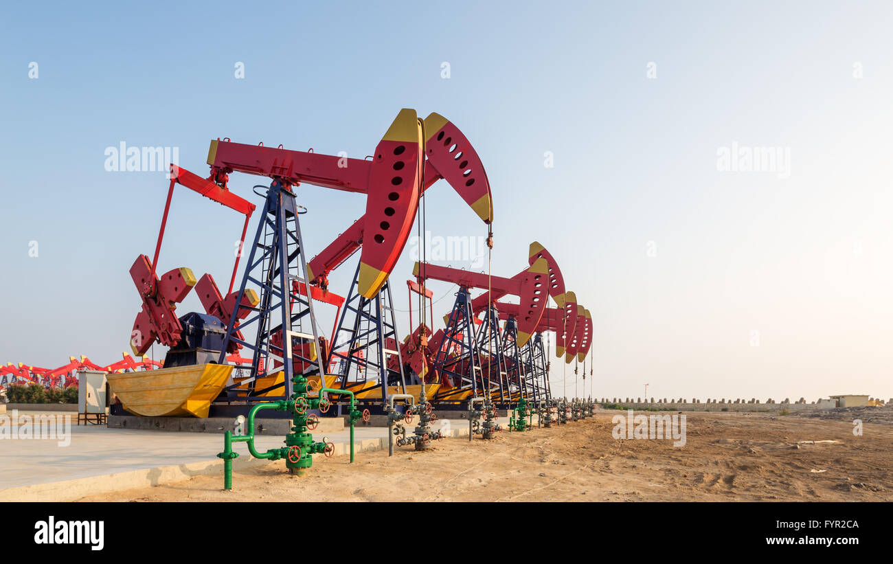 Oilfield pipe hi-res stock photography and images - Alamy