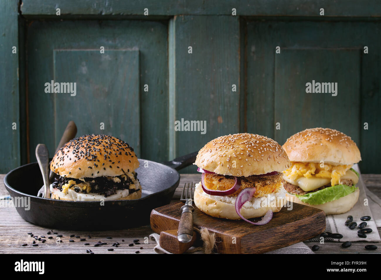 Homemade veggie burger Stock Photo - Alamy