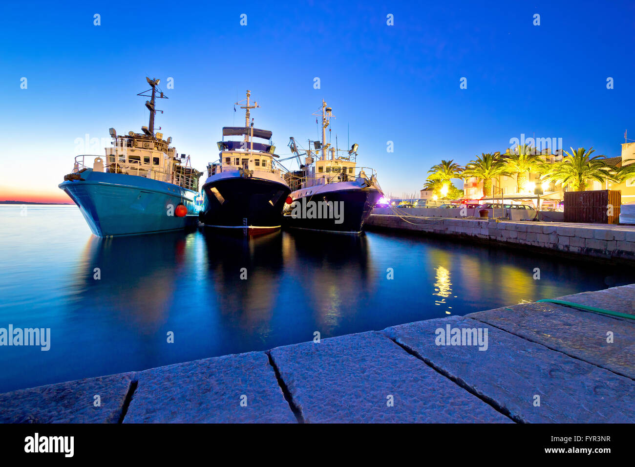 Boats in harbor night hi-res stock photography and images - Alamy