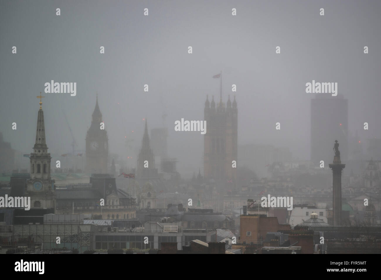 Air pollution in london hi-res stock photography and images - Alamy