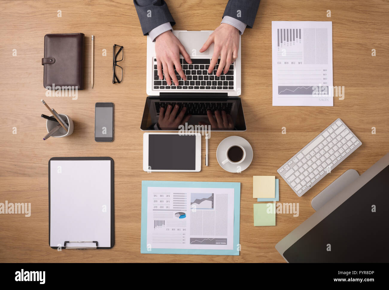 Worker desk tablet smartphone laptop hi-res stock photography and ...