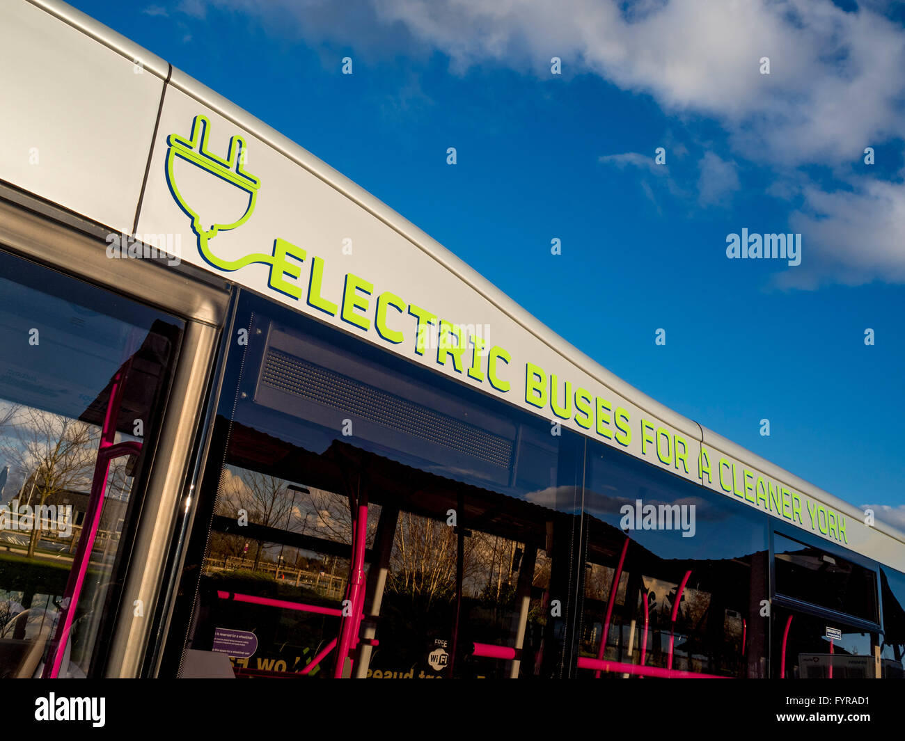 All electric buses hi-res stock photography and images - Alamy