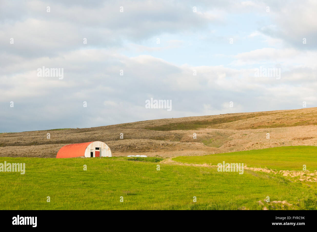 Rural circle hi-res stock photography and images - Alamy