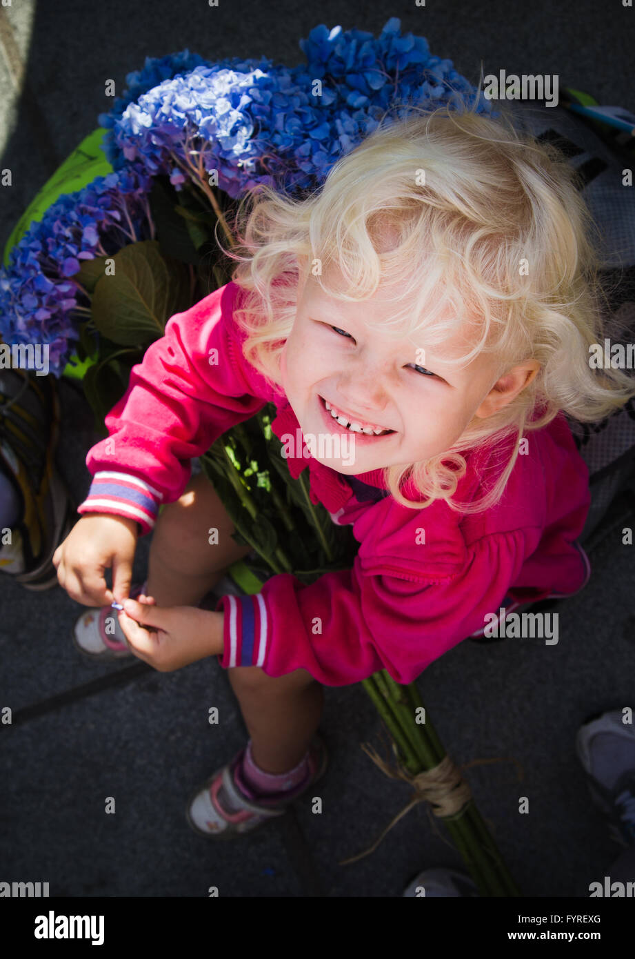 Mouth facing upward hi-res stock photography and images - Alamy