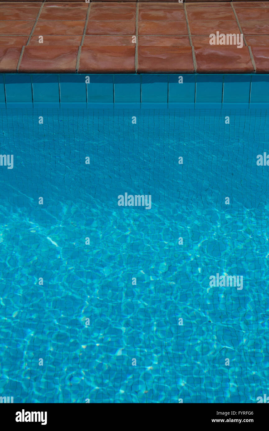 Turquoise blue pool water hi-res stock photography and images - Alamy