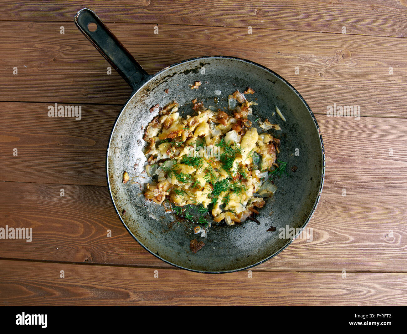 Kasnocken austrian spaetzle austria hi-res stock photography and images ...