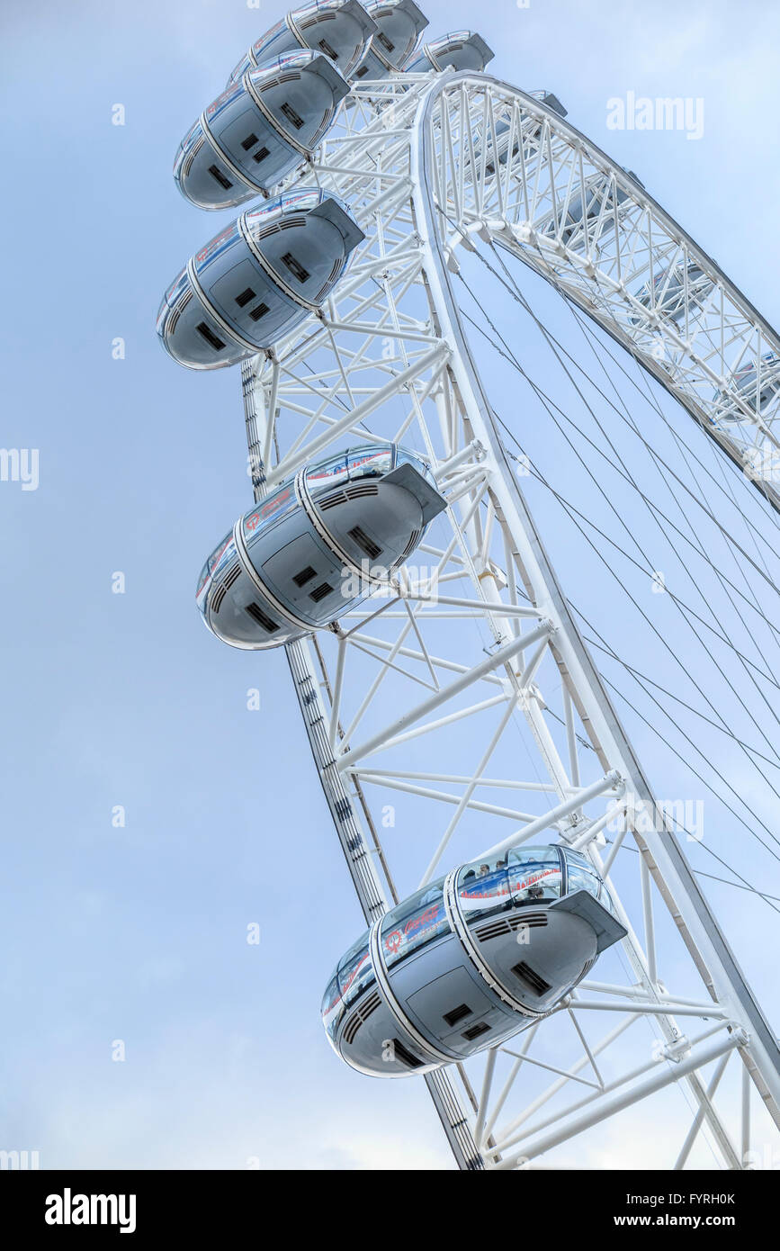 Sightseeing in the capital: Pods on the popular iconic London Eye ...