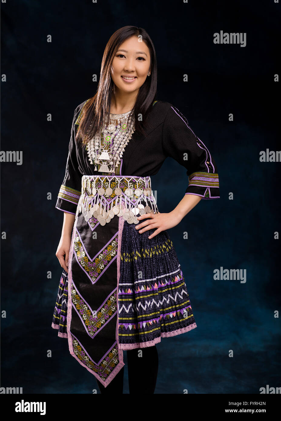 Portrait of Hmong Woman In Traditional Outfit Stock Photo - Alamy