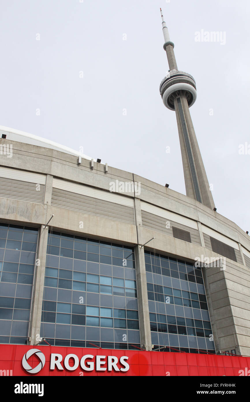 Cn tower height hi-res stock photography and images - Alamy