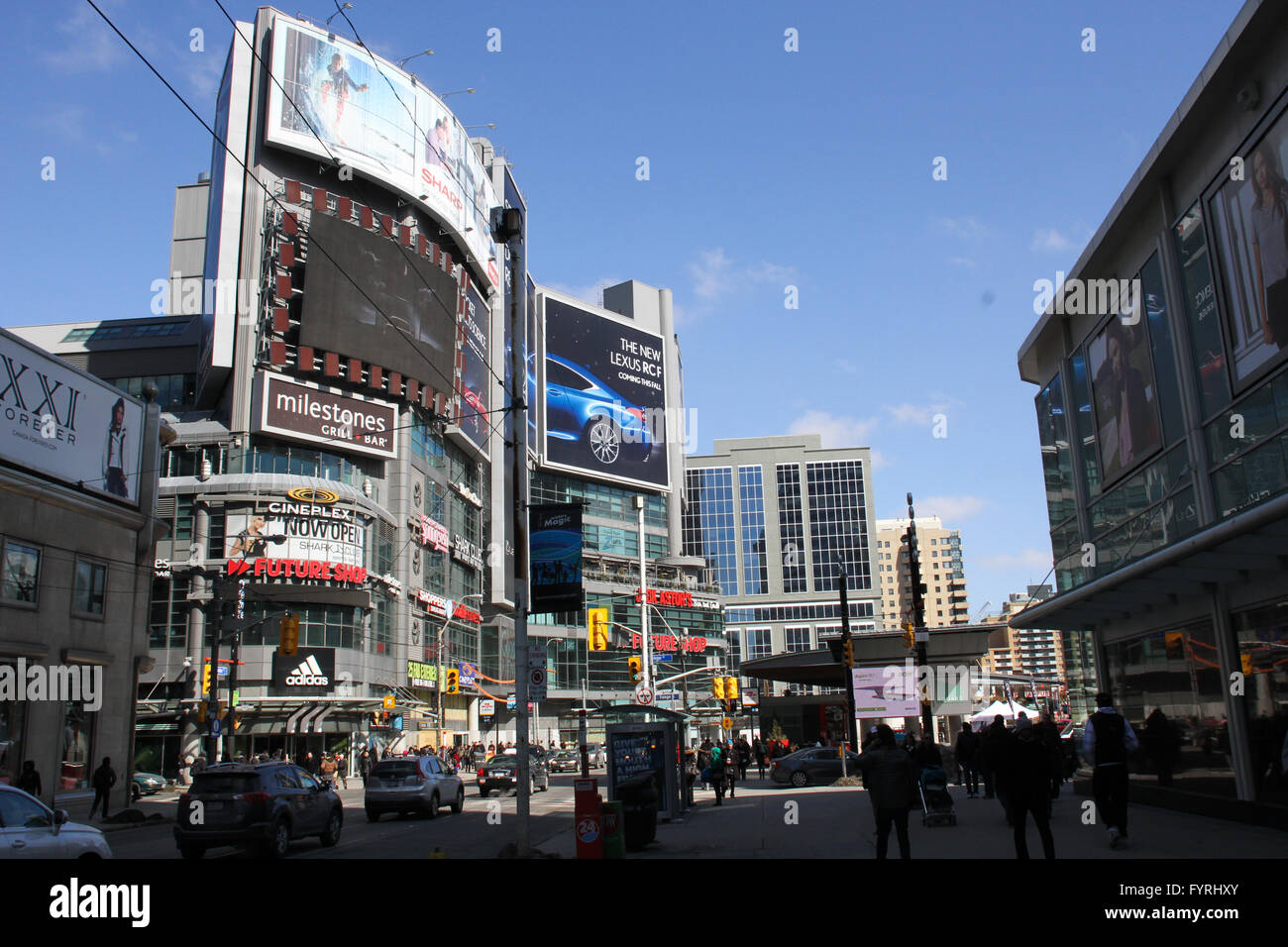 Yonge dundas square public hi-res stock photography and images - Alamy