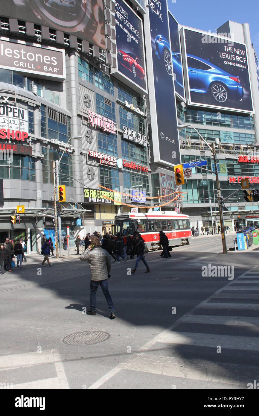Dundas square on yonge street hi-res stock photography and images - Alamy