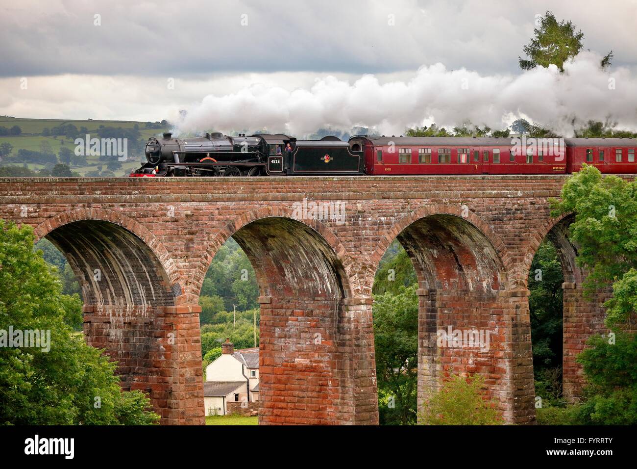 Settle to Carlisle Railway Line. Steam train The Sherwood Forester. Dry ...