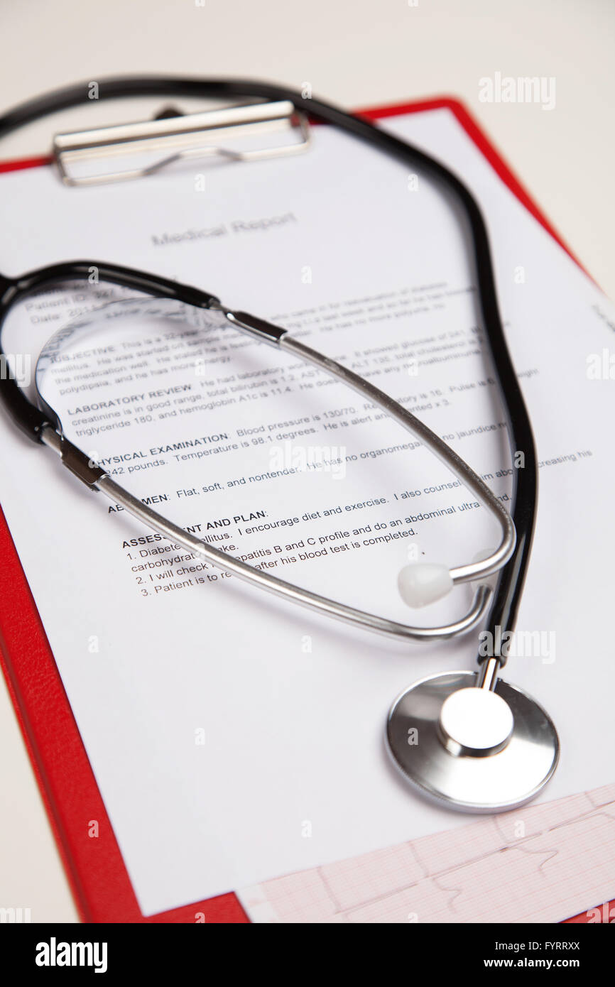 Medical report and cardiogram Stock Photo - Alamy